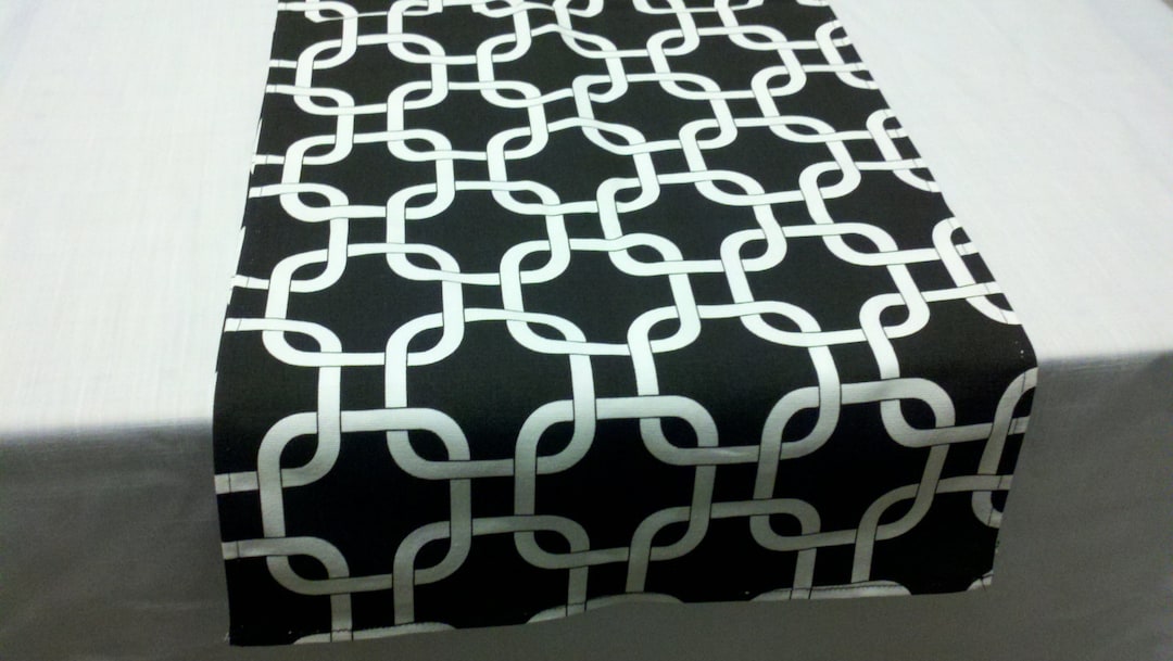 MODERN LINK RUNNER Table Runner Modern Black and White Geometric Cage ...