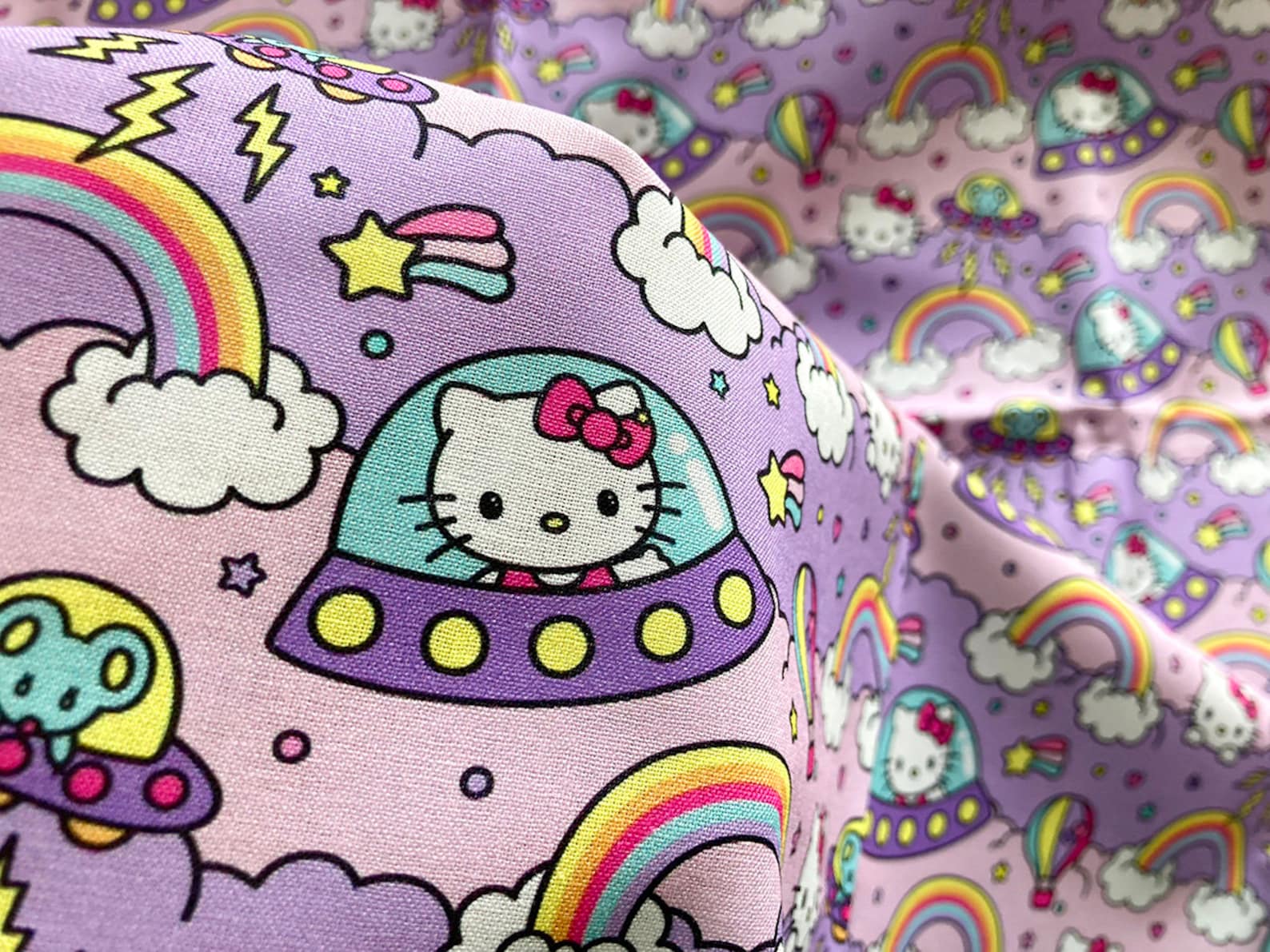 5743 - Hello Kitty Space Travel Spaceship Hot Air Balloon Rainbow Star ...