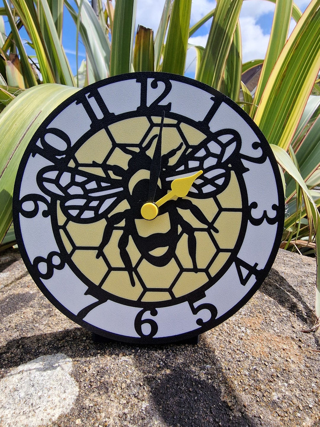 Honey Bee Desktop Analogue Clock - Etsy