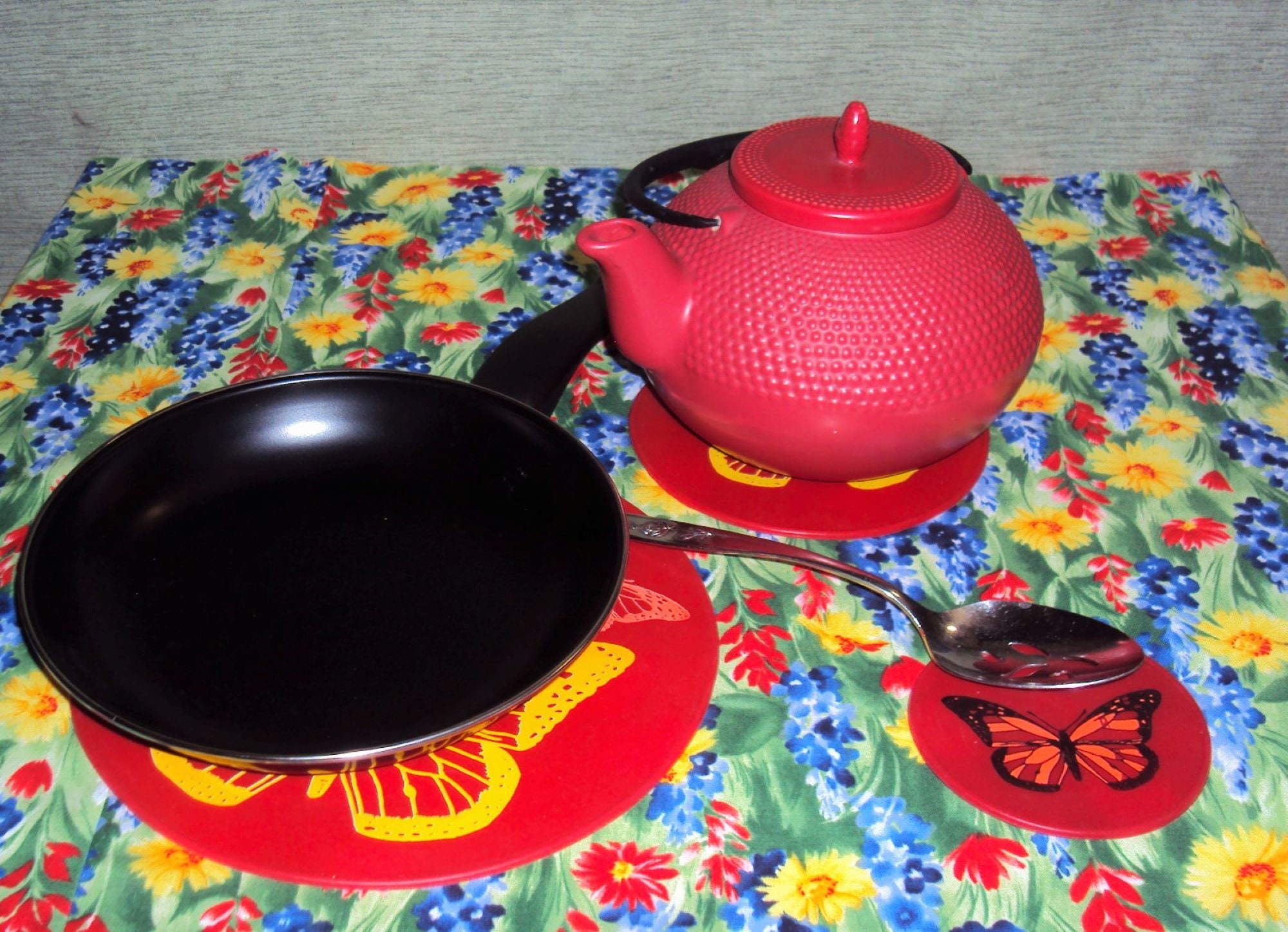 Three Piece Red Butterfly Silicone Nonslip Table Trivets, Table ...