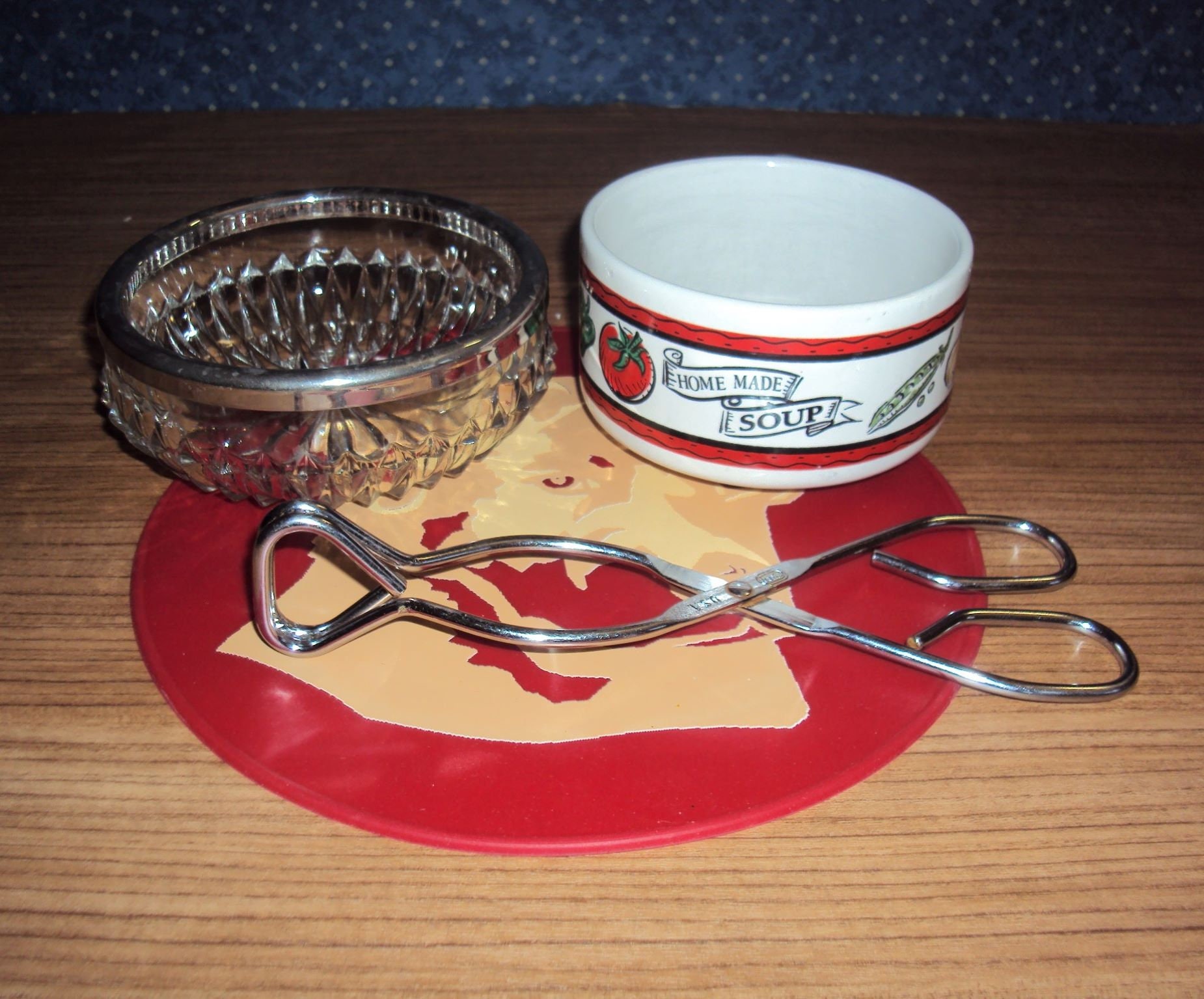 Red Golden Retriever Silicone Nonslip Table Trivet, Kitchen Countertop ...