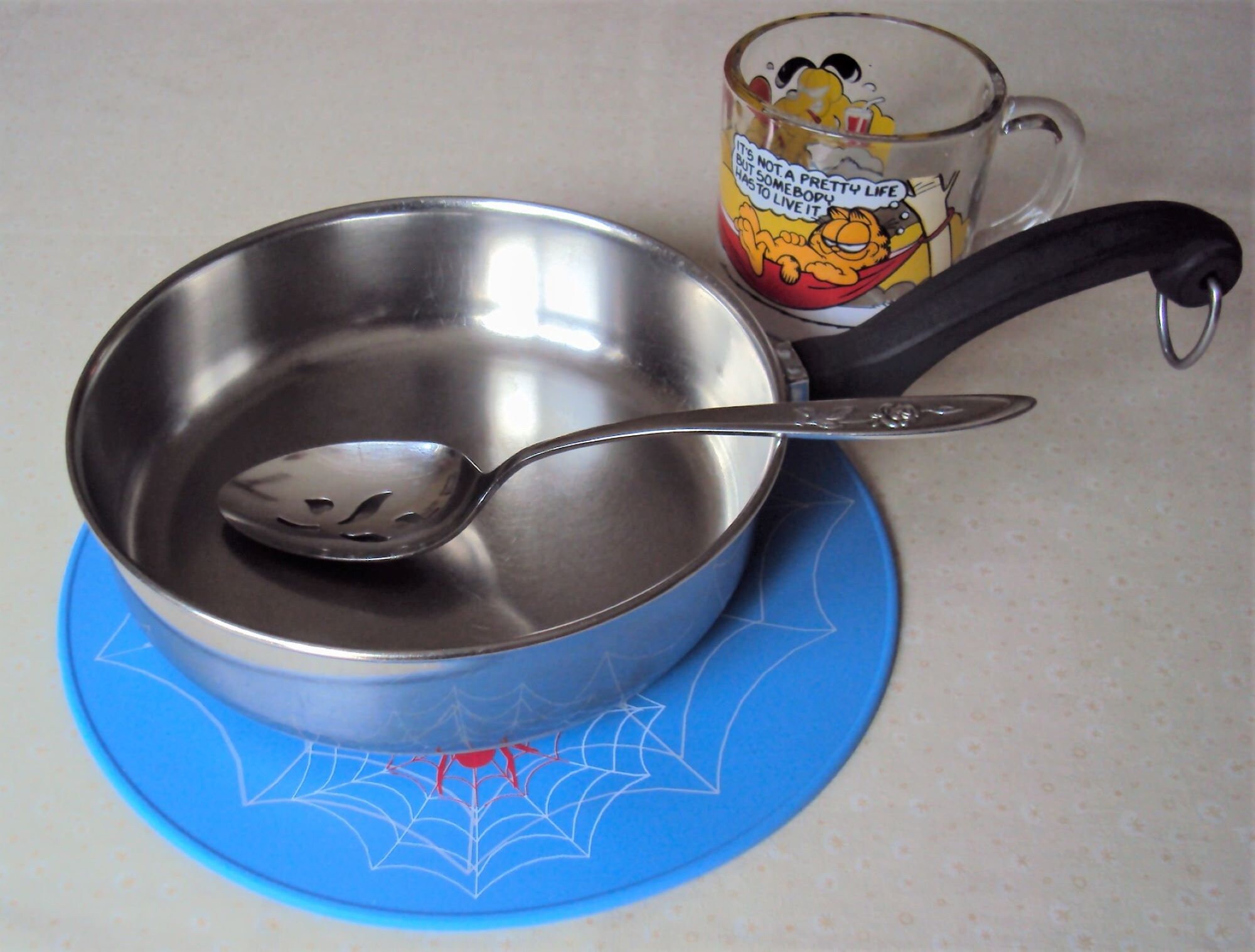 Lt Blue Silicone Spider Web Nonslip Table Trivet, Table Placemat ...