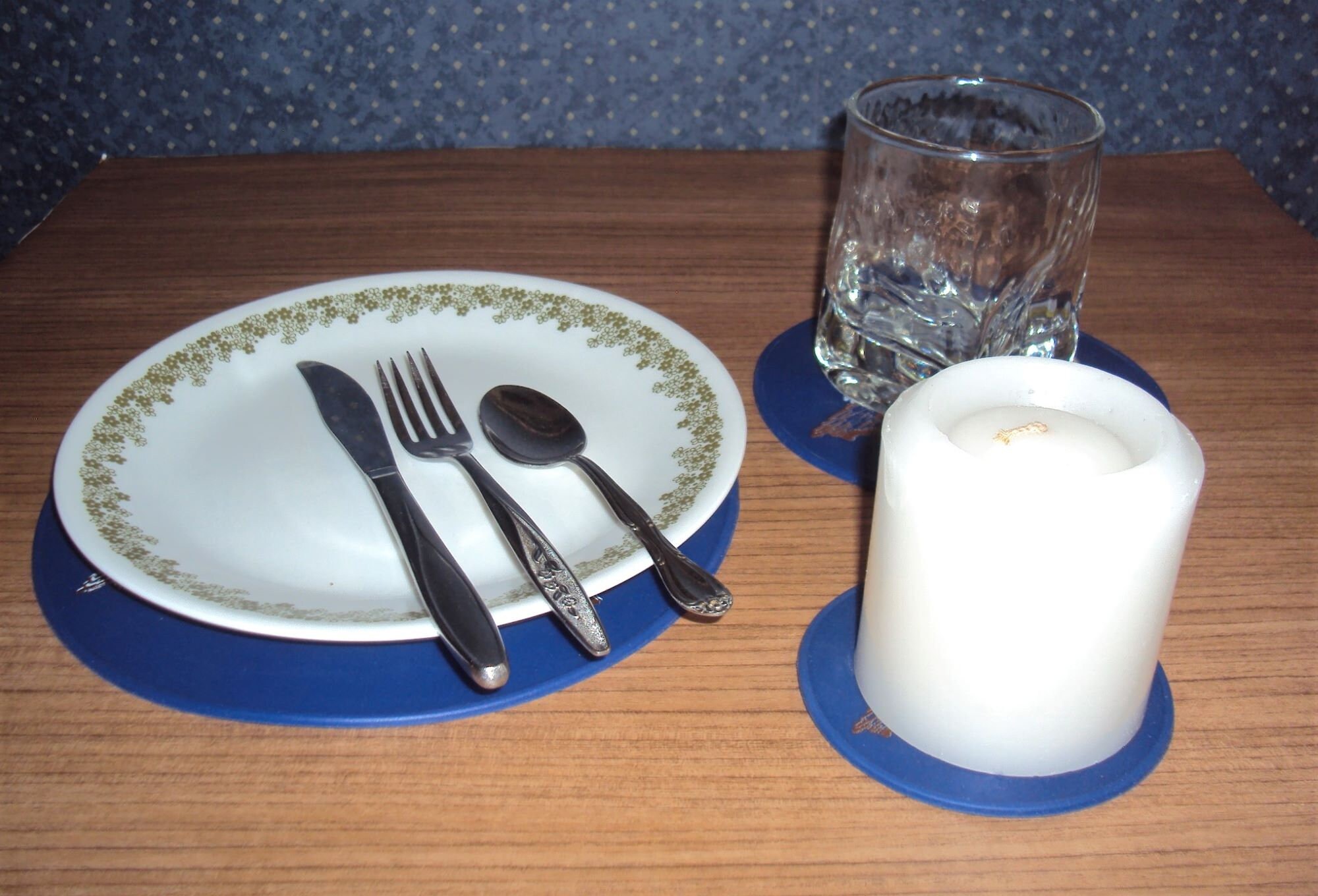 Blue Eagle Nonslip Silicon Table Trivet, Table Coaster, Table Placemat ...