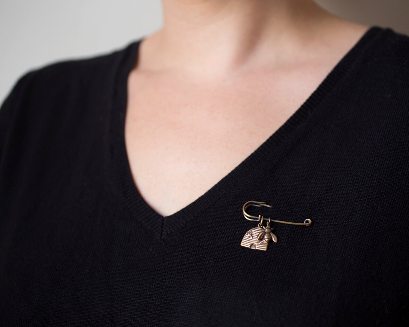 Honeybee Pin Bee Brooche Beehive Pin Queen Bee Pin Bee | Etsy