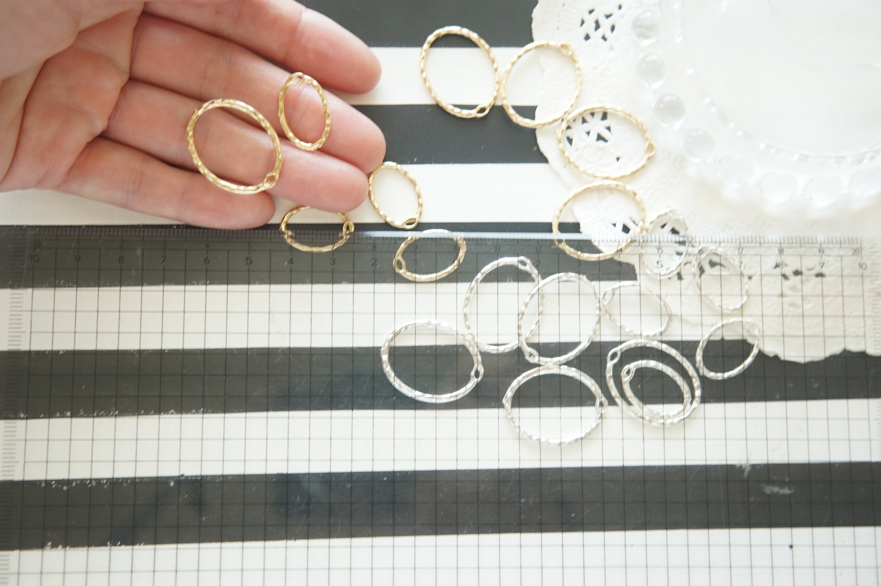 5 Pcs Open Back Bezel Charms / Oval (12-25mm) 2 Sizes AZ1053 - Etsy