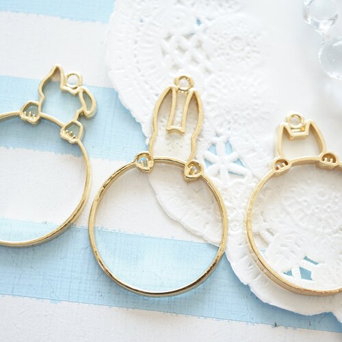 4 Pcs Open Back Bezel Charms /cat With Crescent Moon - Etsy