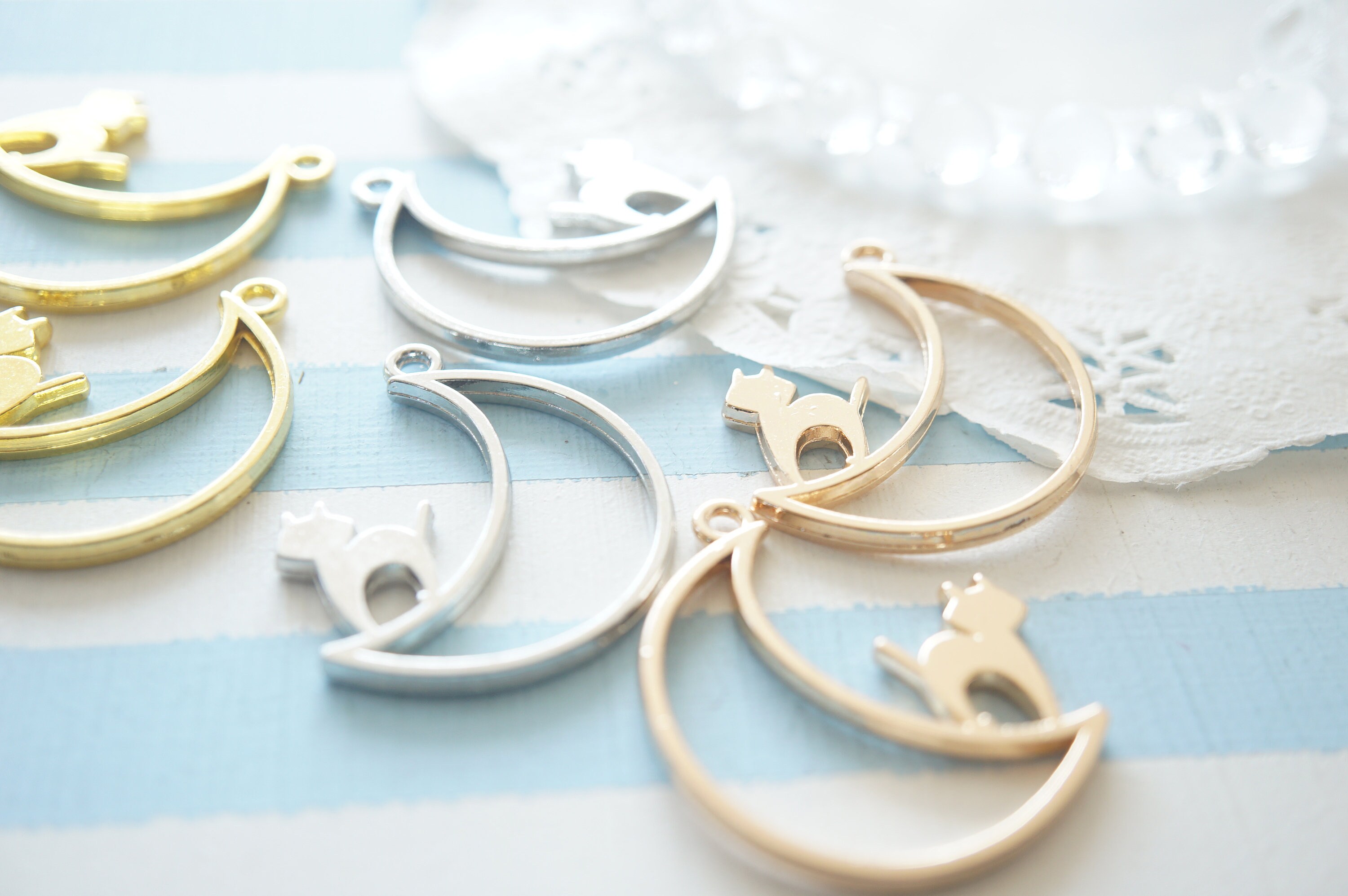 4 Pcs Open Back Bezel Charms /cat With Crescent Moon | Etsy