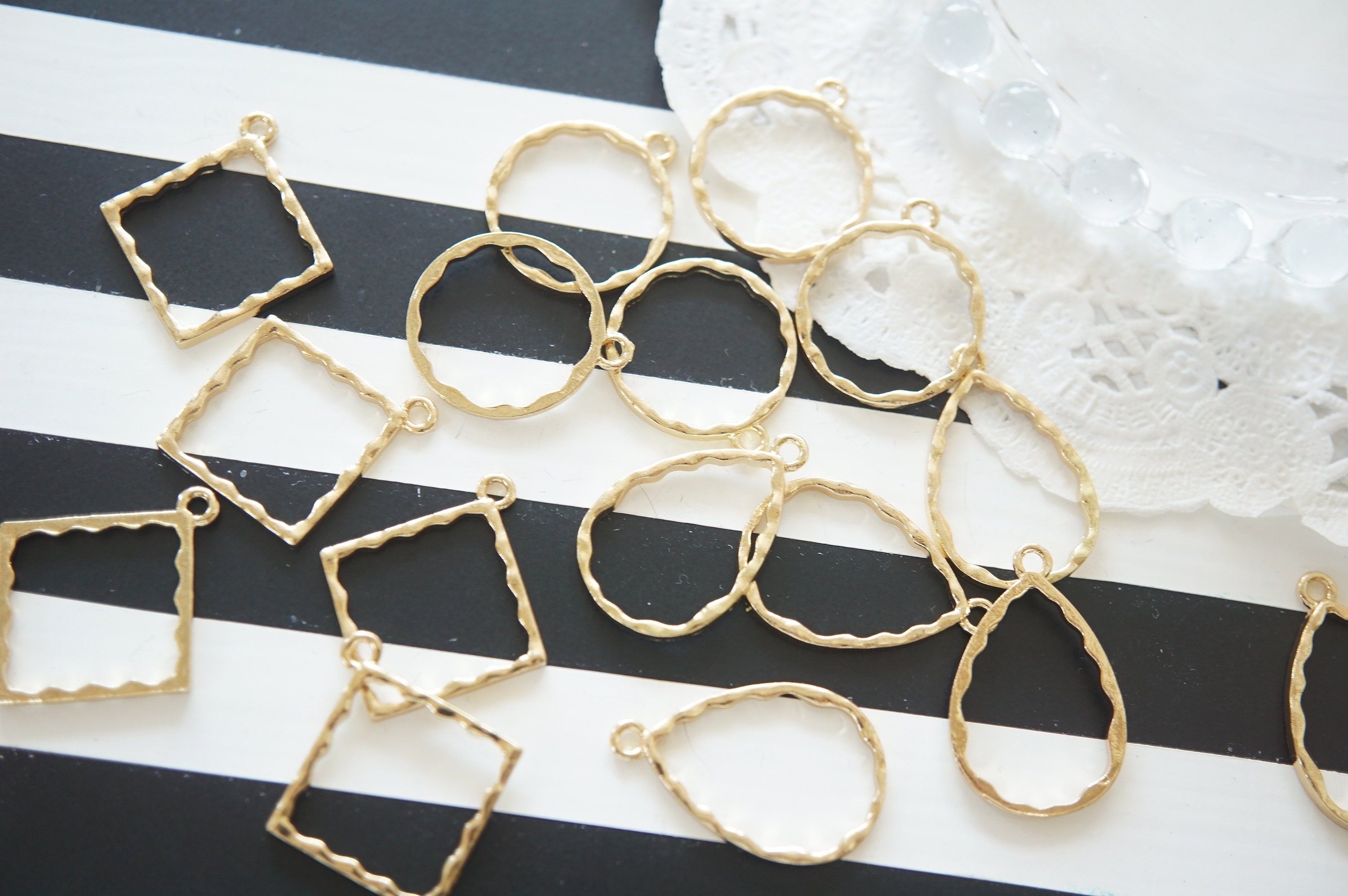 5 Pcs Open Back Bezel Charms / Simple Shapes 17-24mm AZ1052 | Etsy