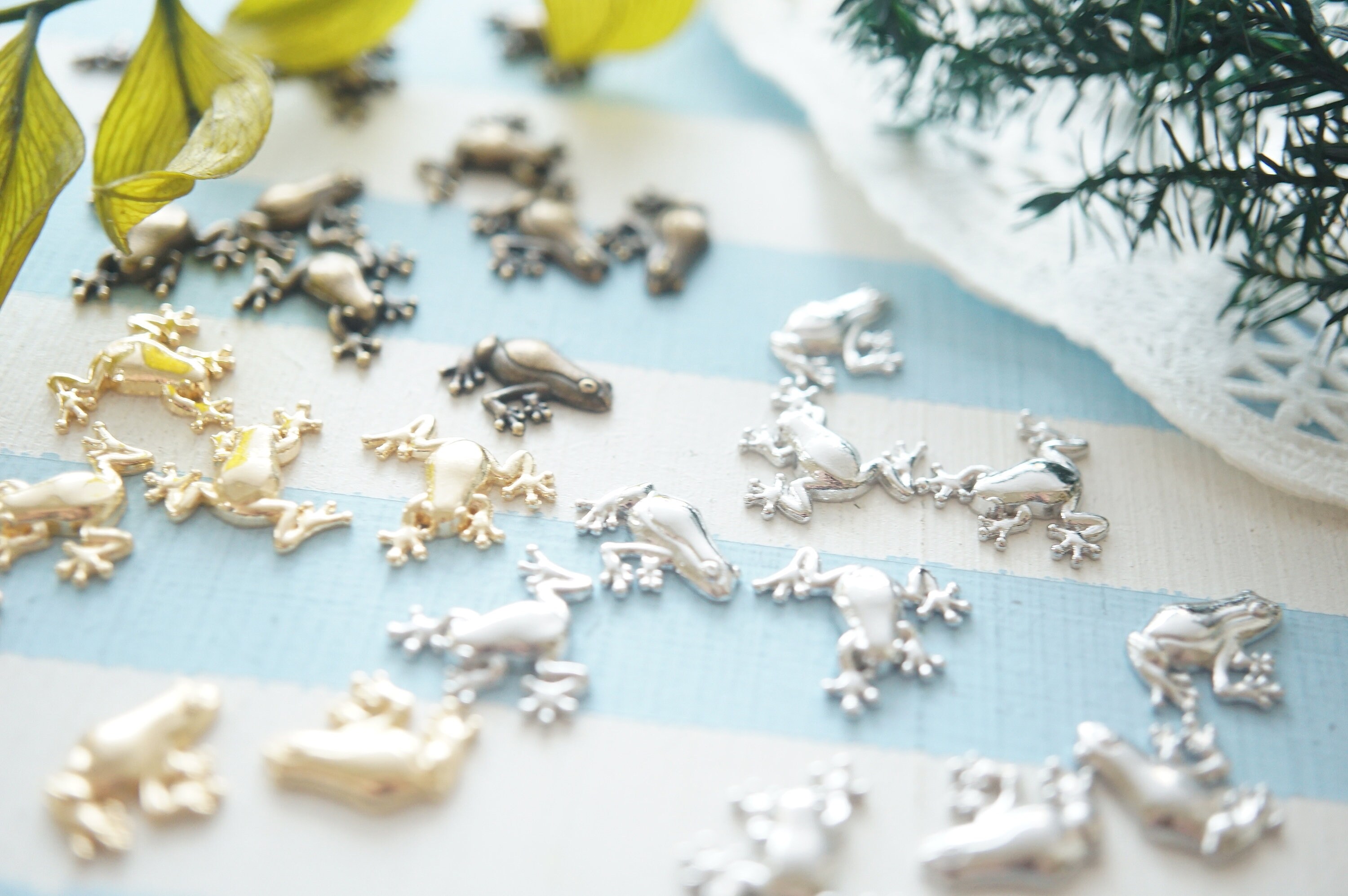 10 Pcs Resin Inclusions / Inserts / Supplies 9-14mm Frog - Etsy