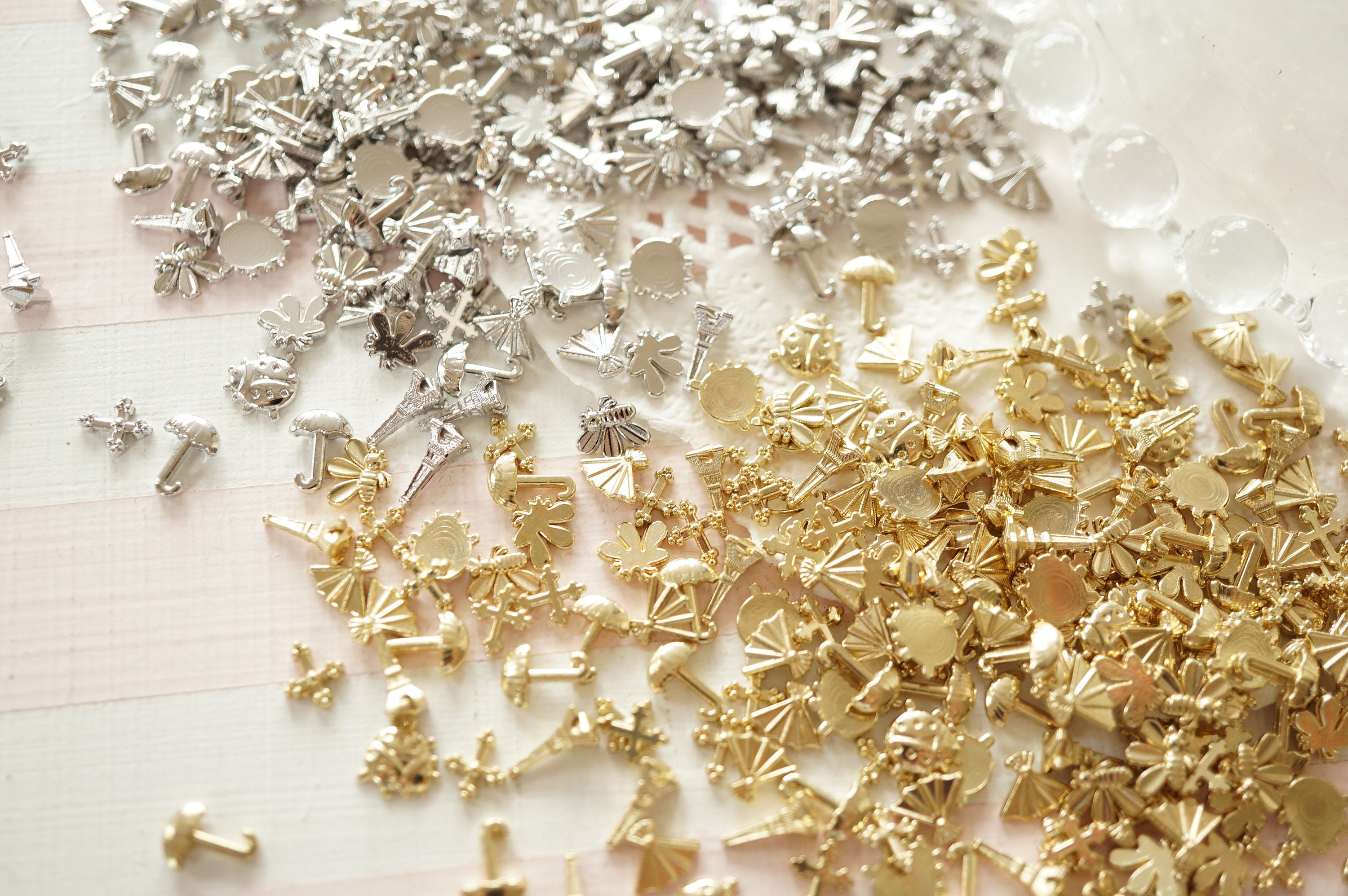 4-5g Resin Inclusions / Inserts / Supplies 3-7mm Mixed - Etsy