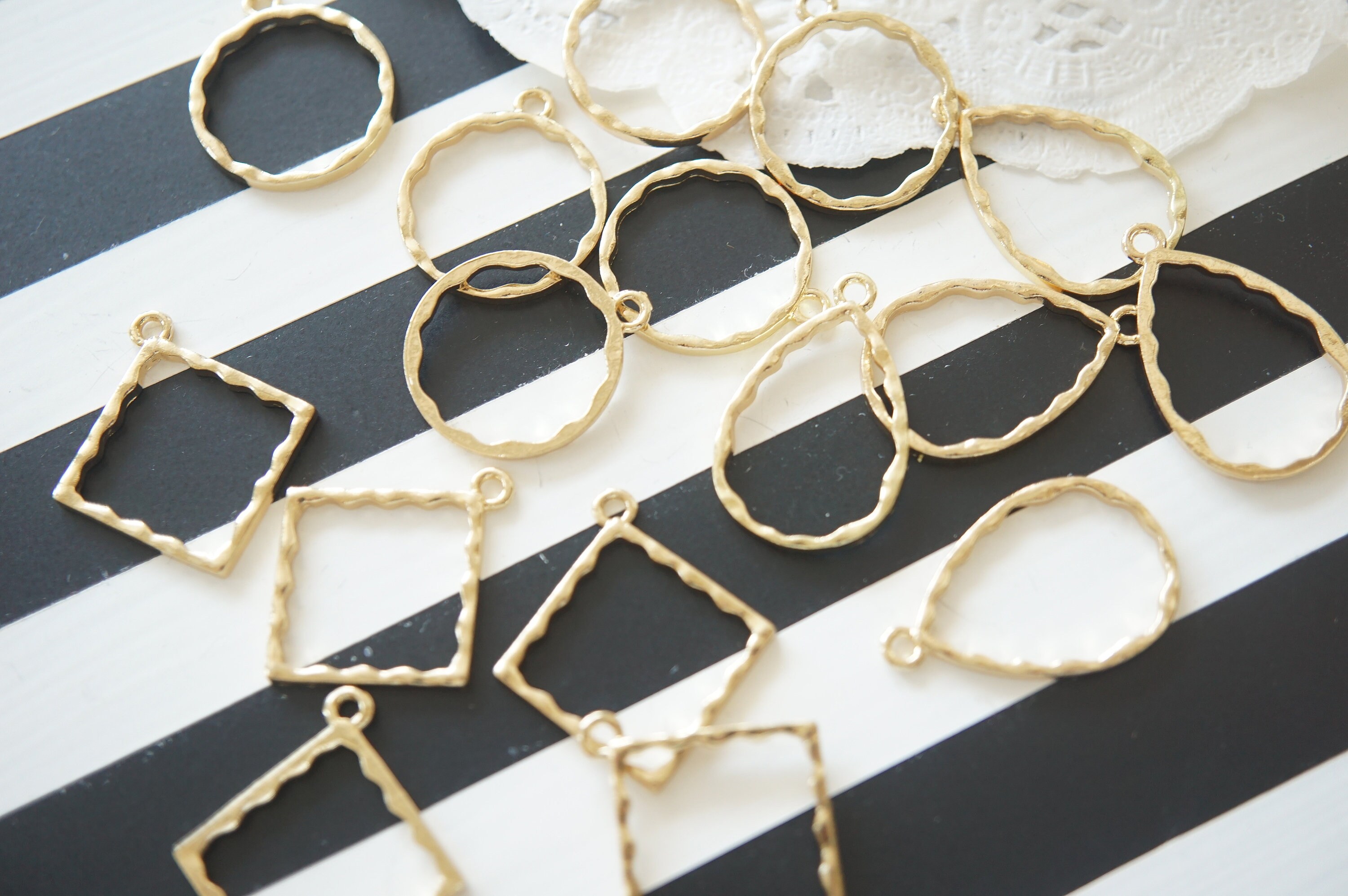 5 Pcs Open Back Bezel Charms / Simple Shapes 17-24mm AZ1052 | Etsy