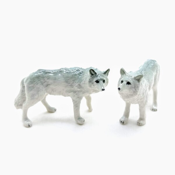 Wolf Figurine - Etsy