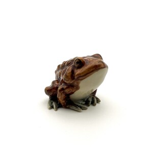 Toad Ceramic Figurine Gift for Amphibian Lovers and Home Decoration ...