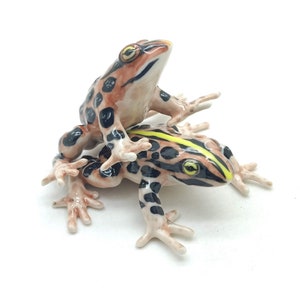 Set of 2 Frog Ceramic Figurine Animal Brown Forest Mating Statue - Etsy