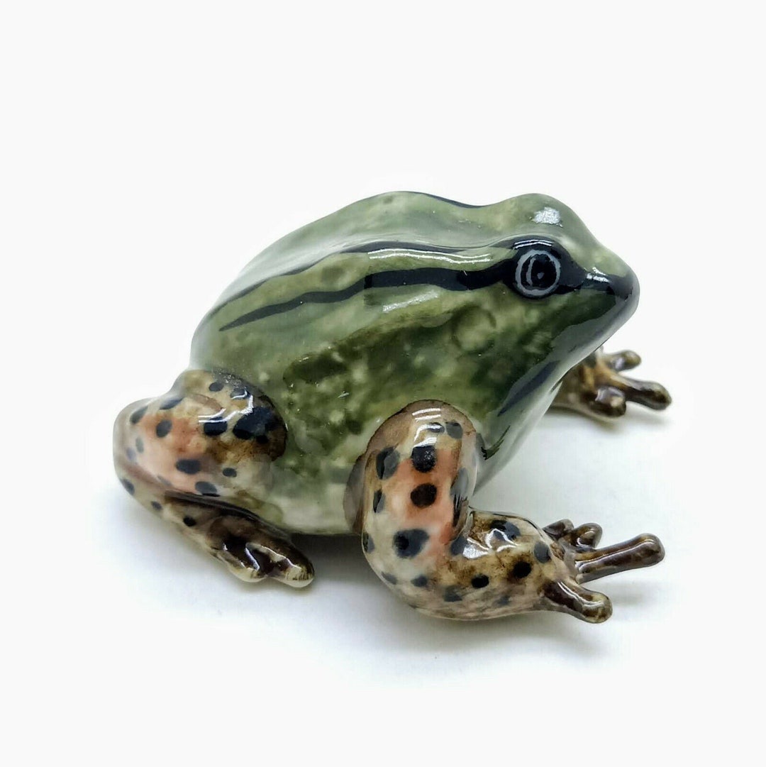 Frog Ceramic Figurine Animal Miniature Green Striped Statue - Etsy