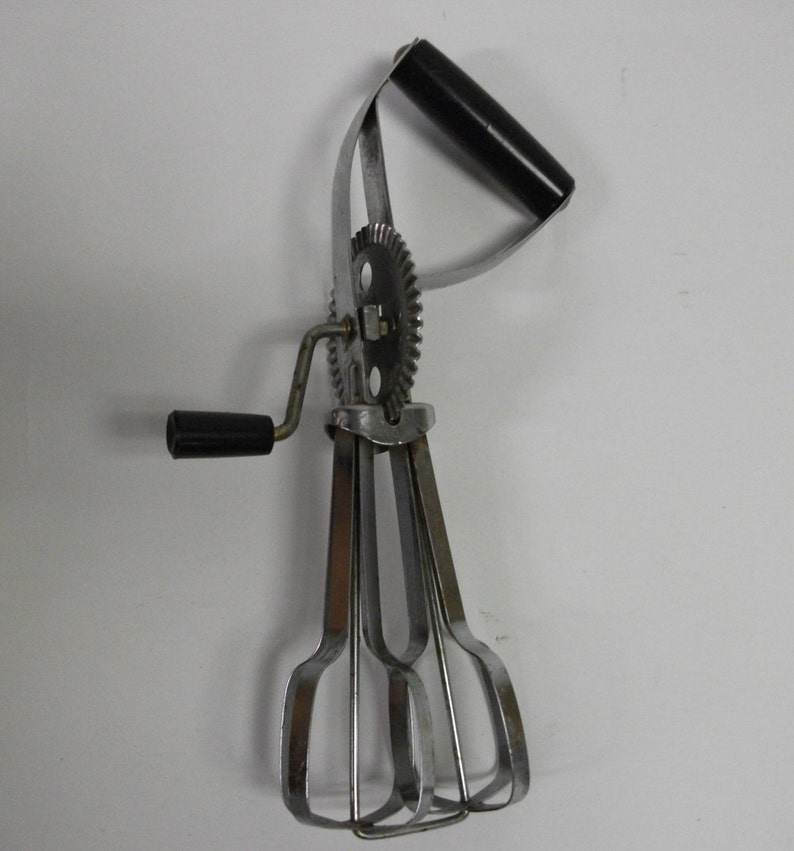 Vintage Egg Beater Hand Mixer - Etsy