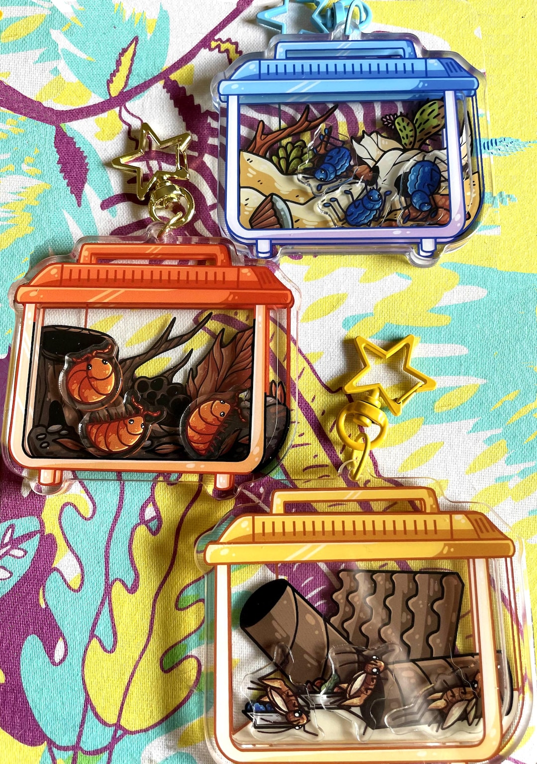 Critter Keeper Acrylic Shaker Keychain Isopods | Crickets | Blue Death ...