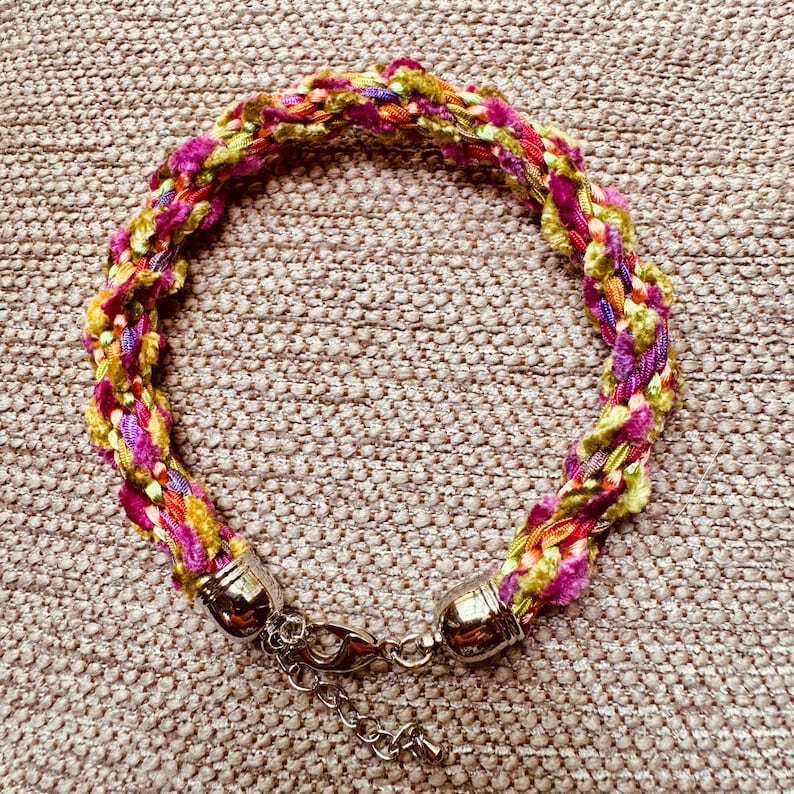 Moody Tulips Bracelet Kit. Mixed Textures & Floral Cords. 12-strand ...
