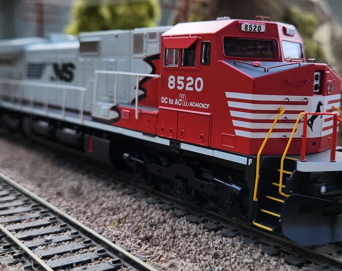 Ho Scale Norfolk Sothern Dash 9-44CW #8520 "dc to Ac" Locomotive DCC ...