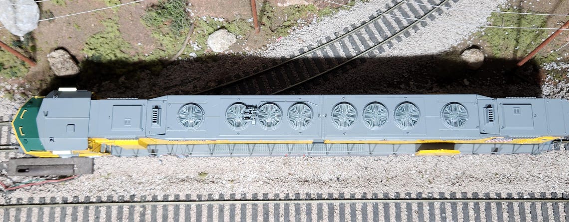 New Ho Scale DDA40X Union Pacific 6918 Athearn Genesis Locomotive DCC ...