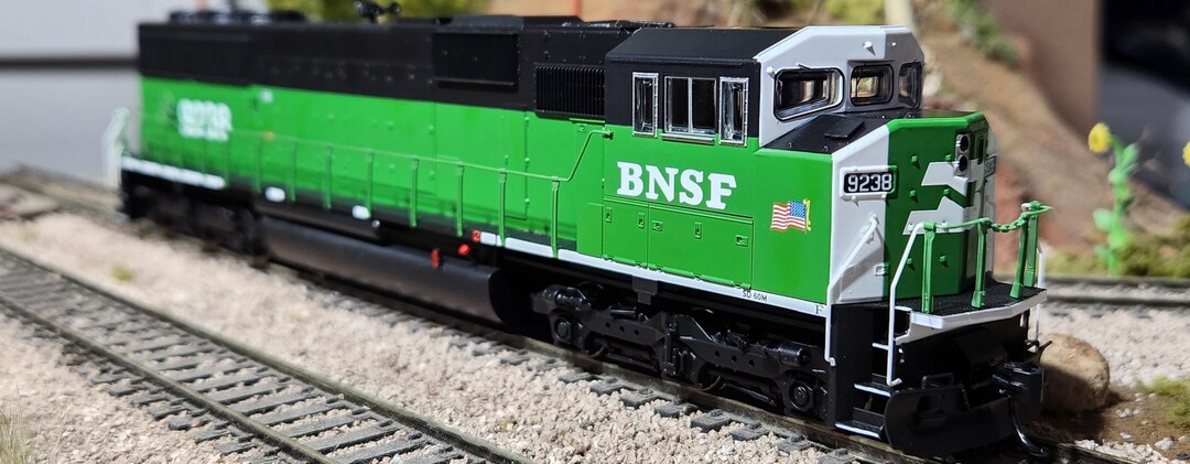New HO Scale SD60M BNSF 9238 Locomotive Walthers Mainline DCC Ready - Etsy