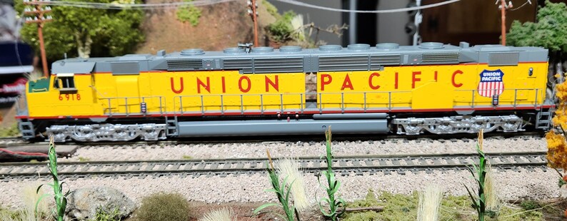 New Ho Scale DDA40X Union Pacific 6918 Athearn Genesis Locomotive DCC ...