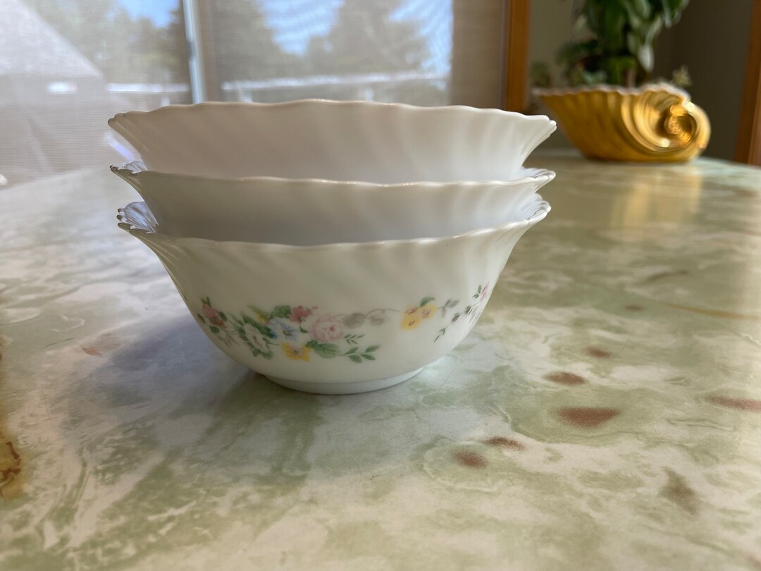 Arcopal Feston Hortense Fruit / Dessert Bowls - Pastel Floral Pattern ...
