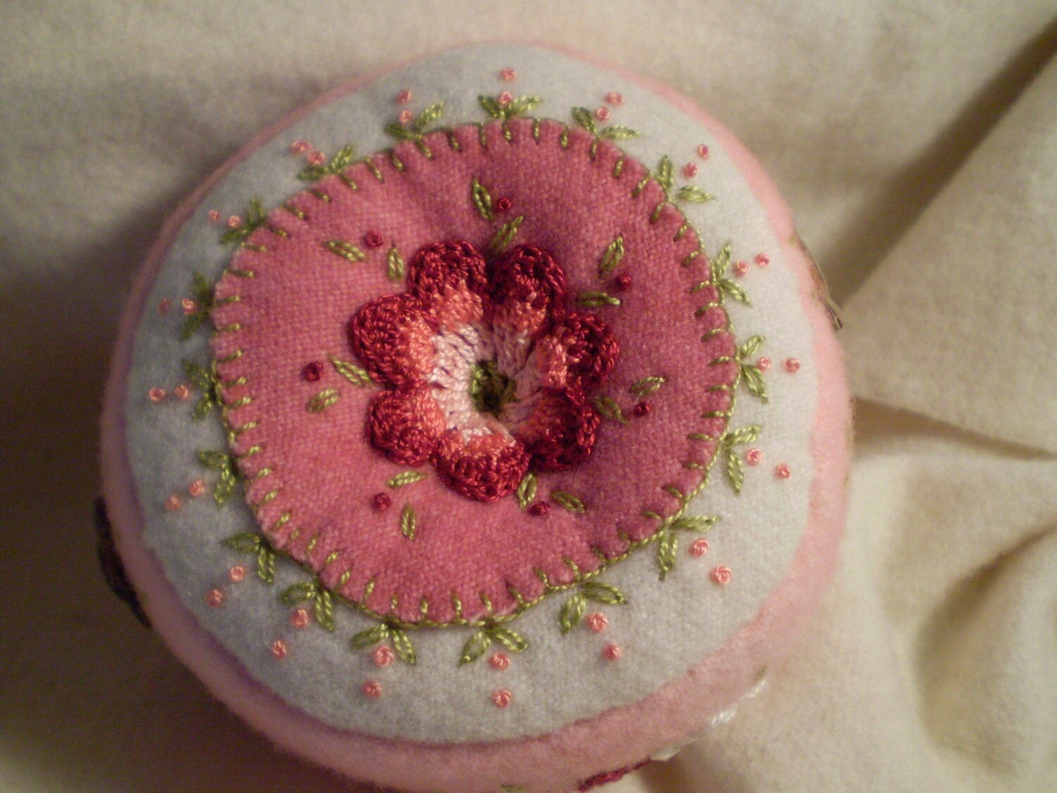 Pincushion in Pink With Shell Buttons - Etsy