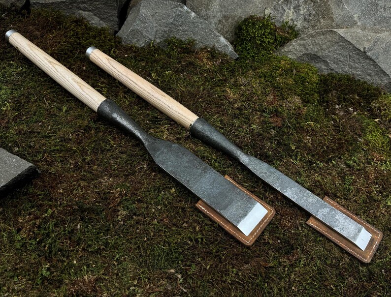 Framing Timber Chisels With Leather Cases. Straight Chisels for ...