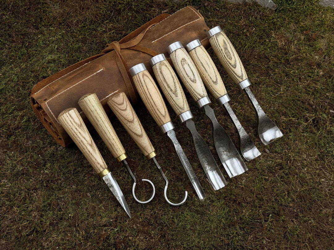 8-piece Wood Carving Tool Set With Leather Case. Hook, Scorp and Sloyd Knives. Bent Gouges ...