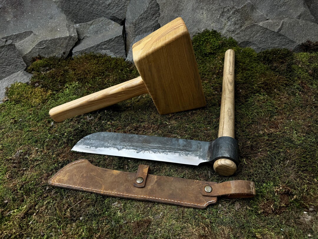 Splitting Froe and Wooden Mallet With Leather Case. Set for Splitting ...