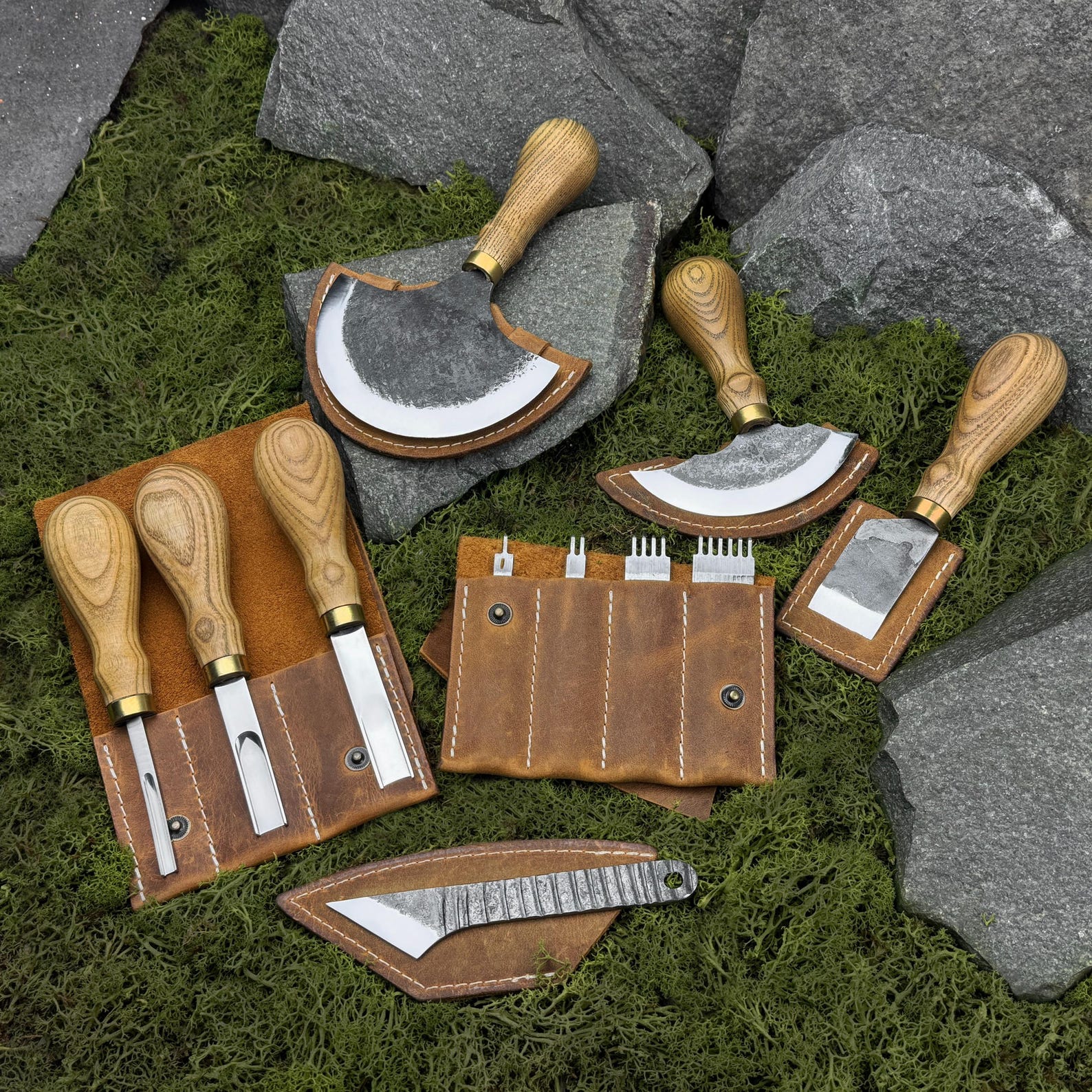 Set Leatherworking Tool 12 PCS With Leather Cases. Cutting Leather ...