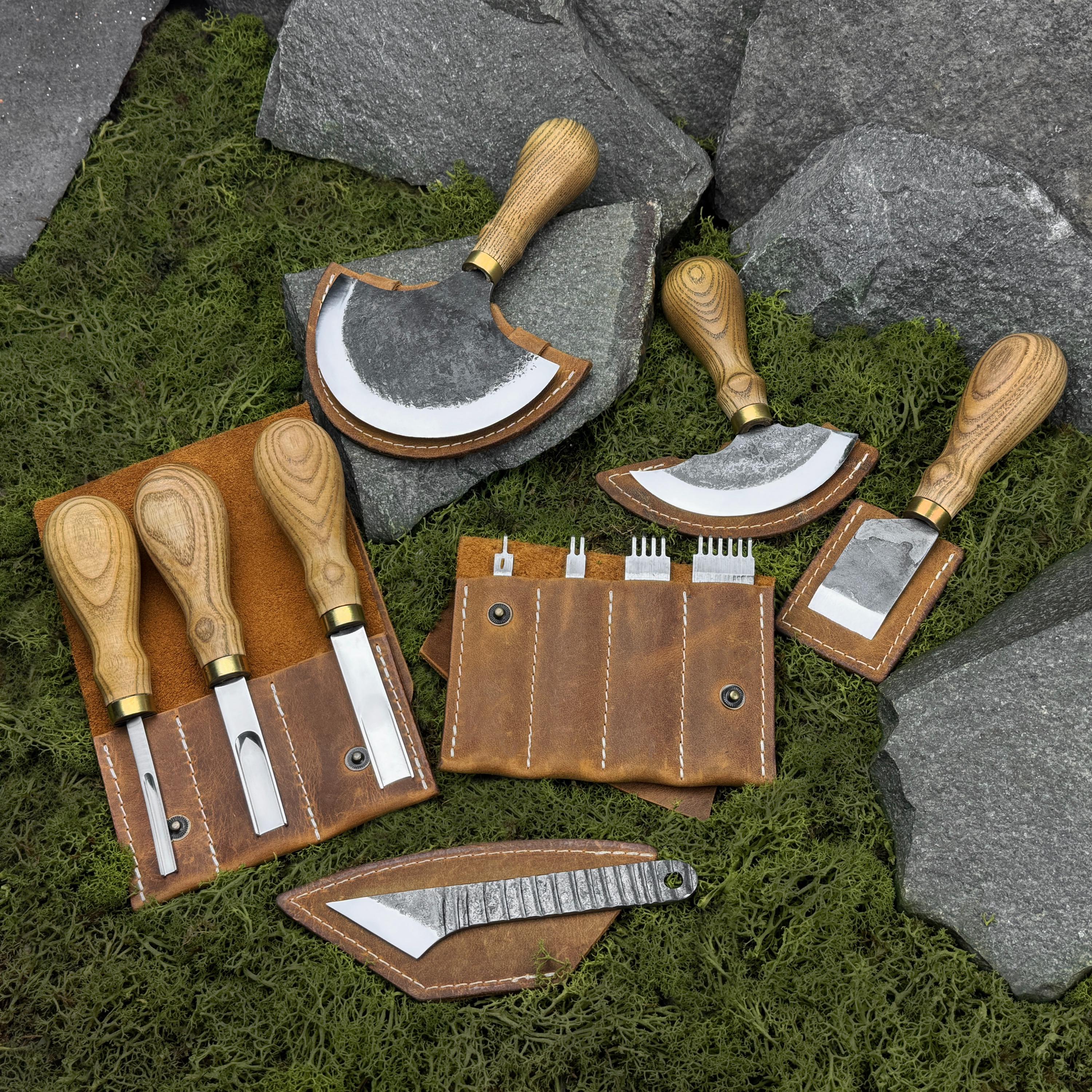 Set Leatherworking Tool 12 PCS With Leather Cases. Cutting Leather ...