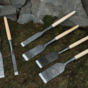 Set Timber Chisel 6-piece With Leather Cases. Carpentry Tools. Slick ...