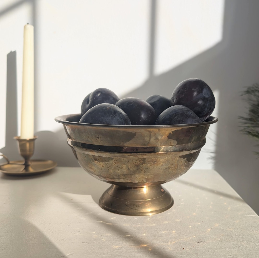 Vintage Hammered Brass Bowl Pedestal Vessel Floral Fruit Decor Display ...