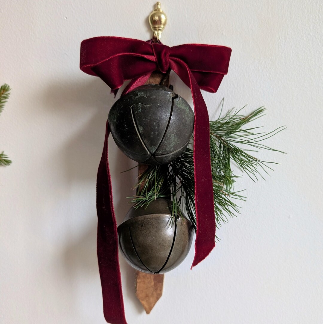 Antique Heirloom Brass Sleigh Bells Door Hanger Classic Keepsake ...