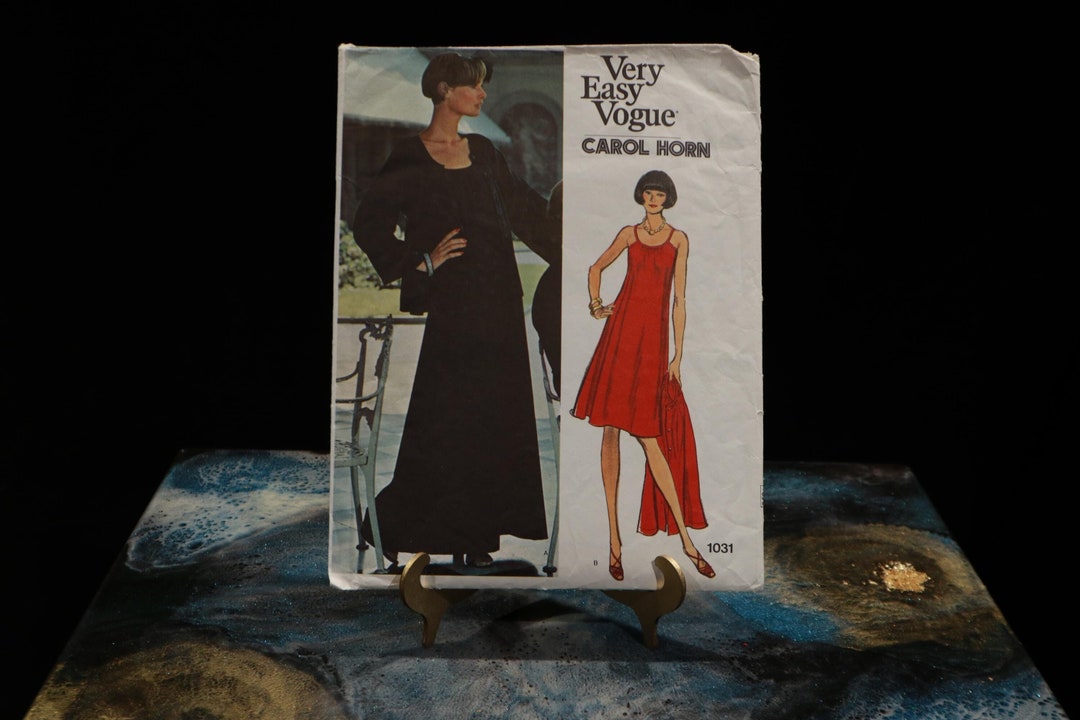 Vintage Sewing Pattern UNCUT Vogue 1031 - Carol Horn Misses' Slip Dress ...