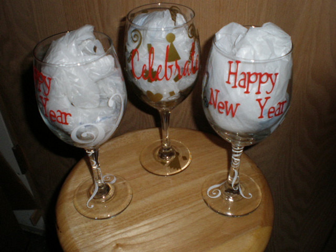 Happy New Year Wine Glass With Choice Of Confetti Clock Or Champagne Design Etsy