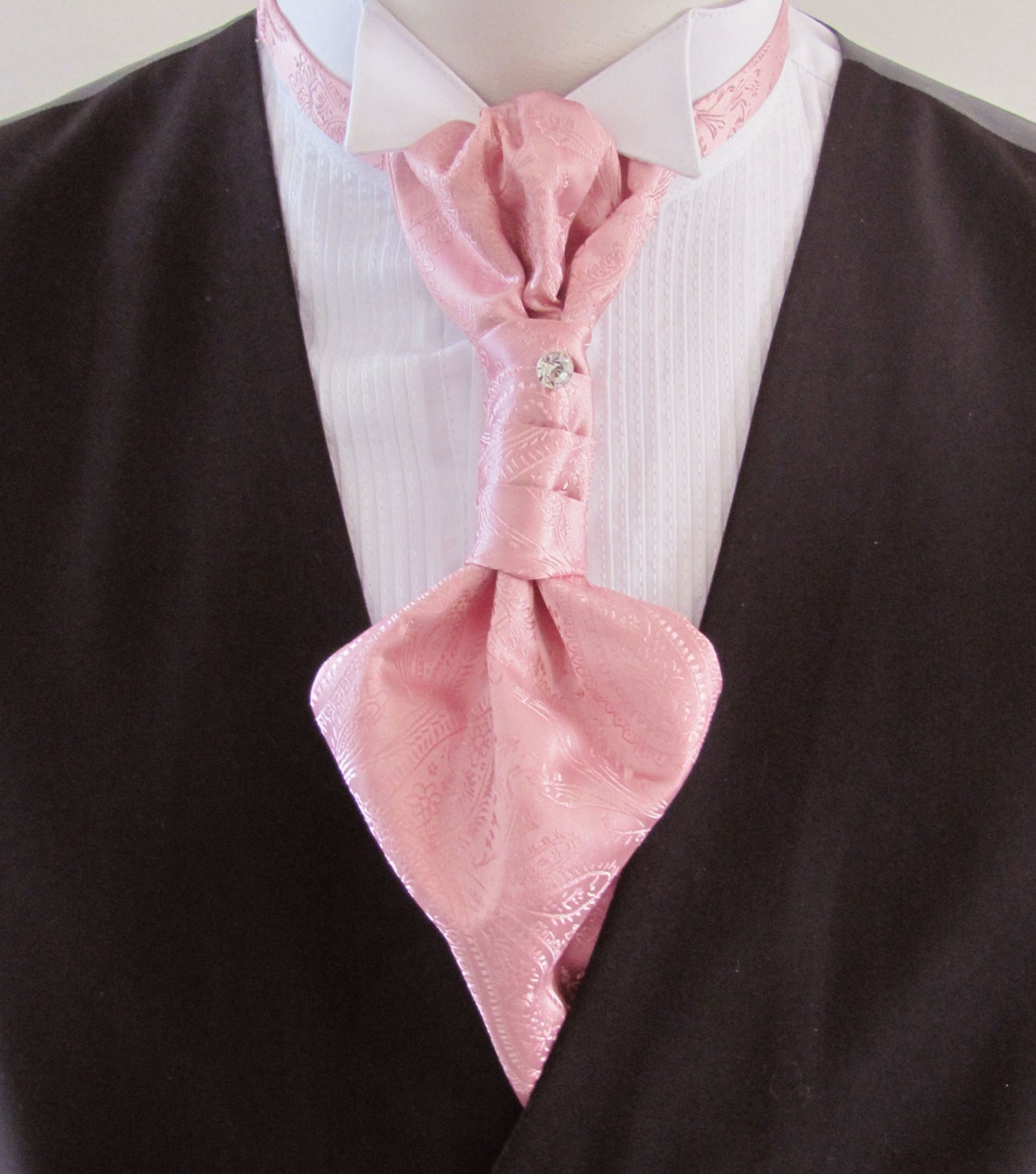 Mens Pink Paisley Ascot Cravat Pre Tied Mens Ascot With Crystal Stick ...