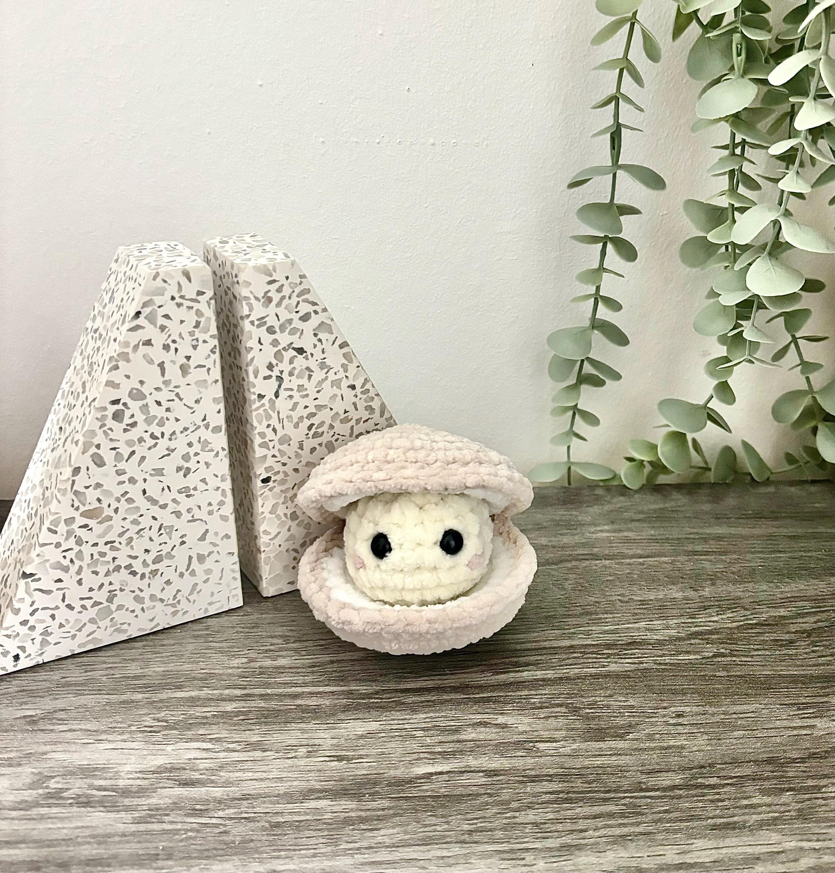 Beginner-friendly Clam Crochet Pattern DIY Adorable Amigurumi Plush Toy ...
