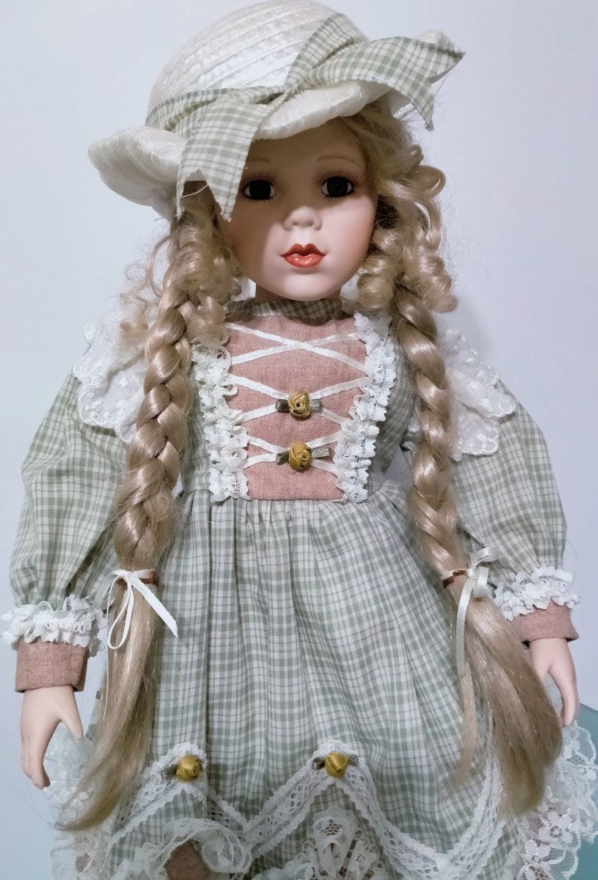Vintage Doll . From Heritage Collection Family Heirloom.porcelain. - Etsy