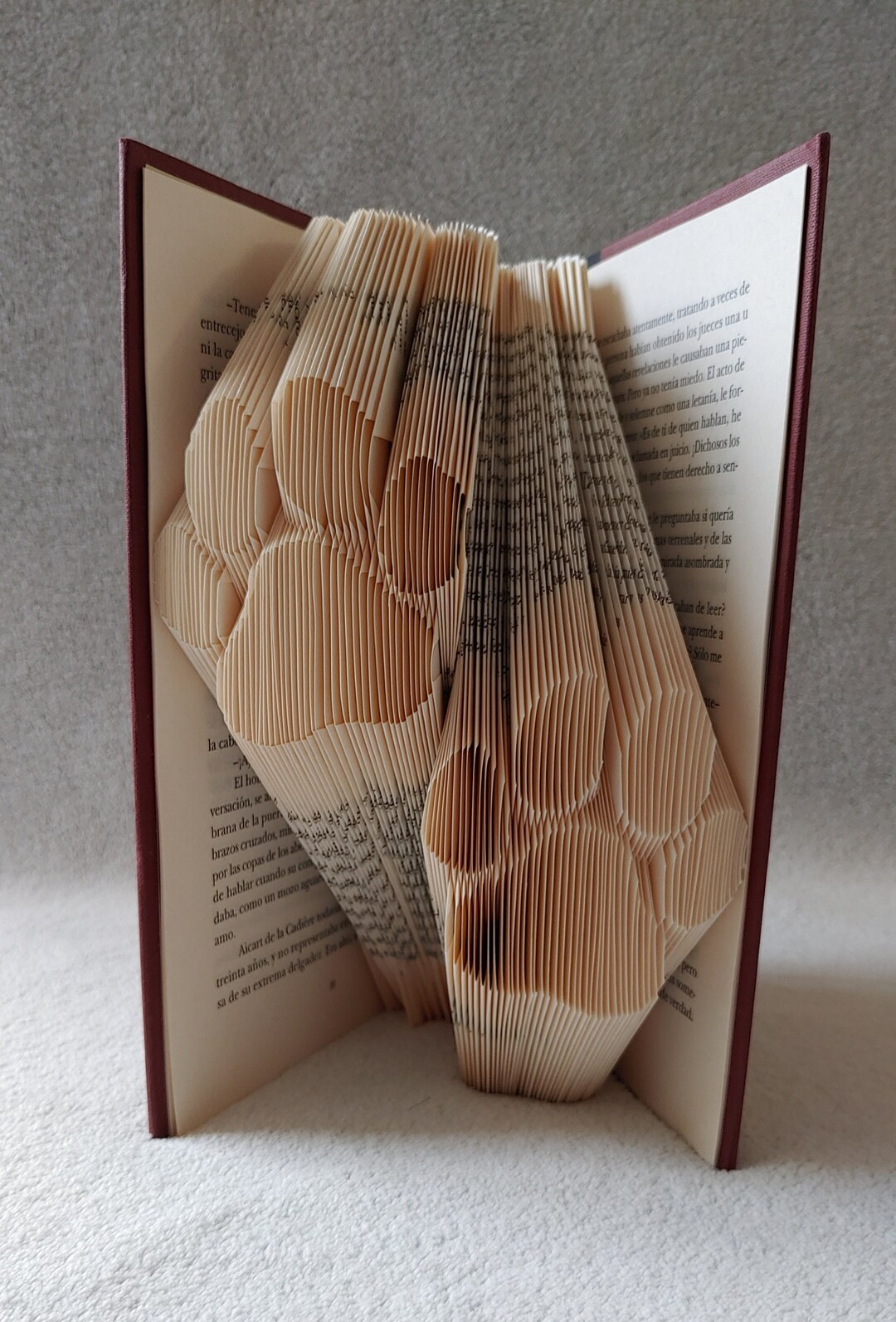 Book Folding Art Pattern: 2 Paw Prints - Etsy