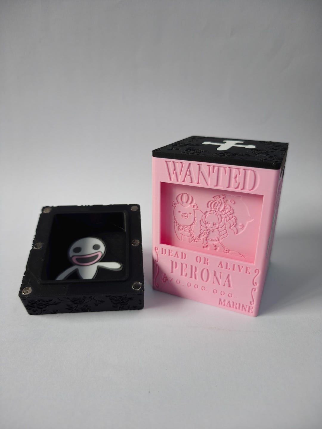 Perona Deckbox - OPTCG - Stores Cards - Etsy
