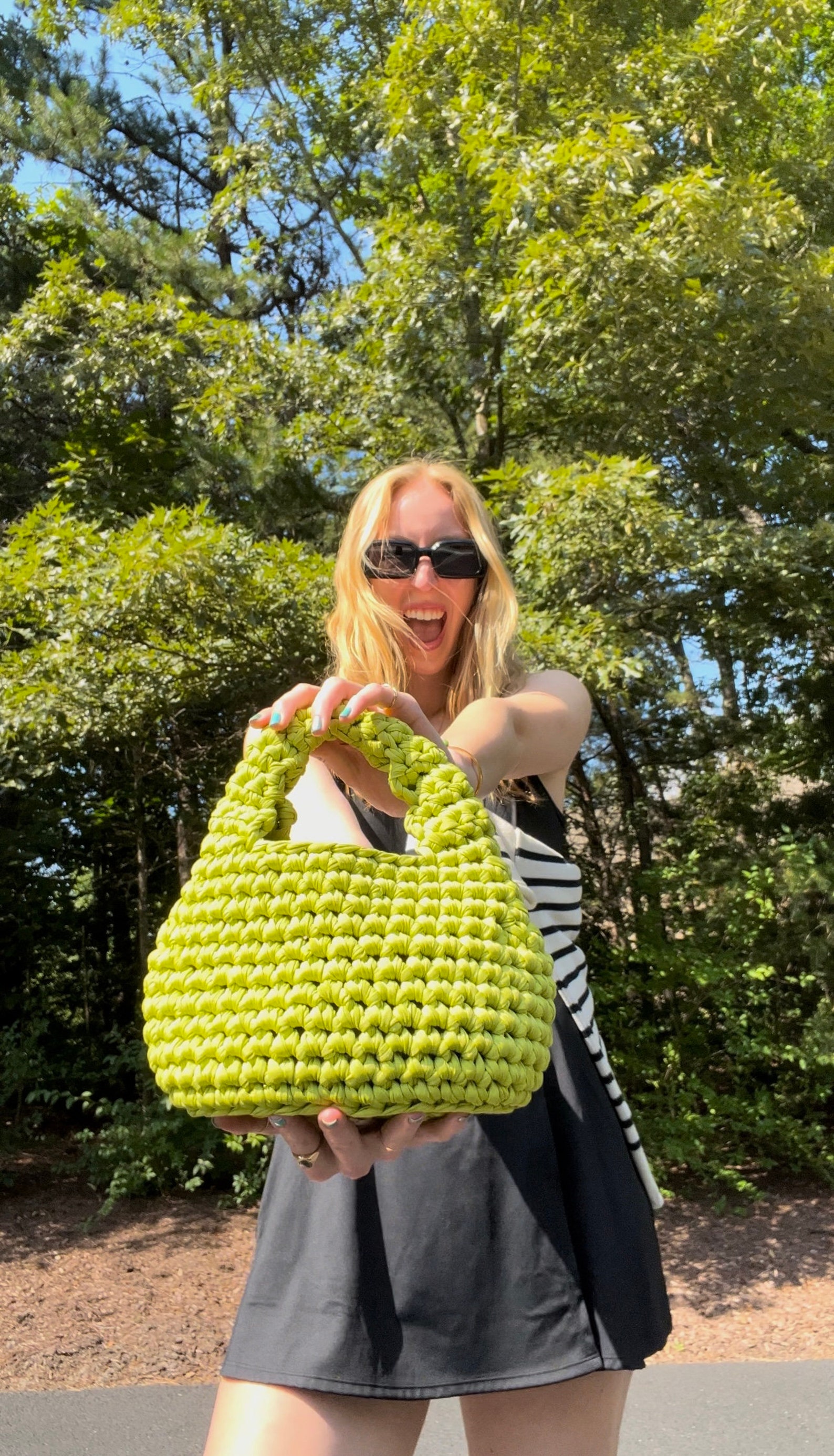 The Dumpling Bag | Crochet Purse Pattern, Chunky Tshirt Yarn ...