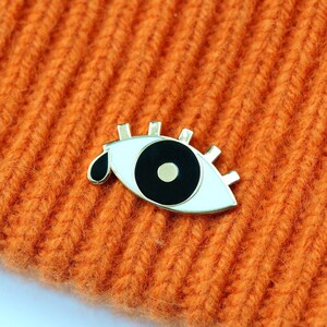 Eye Enamel Pin Badge / Eye Brooch / Eye Metal Pin Badge / Collectable ...