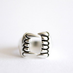 Silver Fangs Ring | Etsy