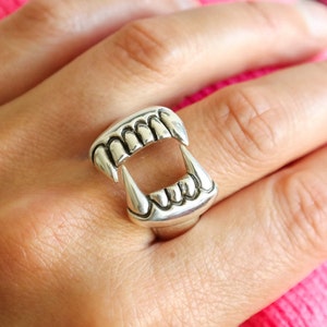 Silver Fangs Ring | Etsy
