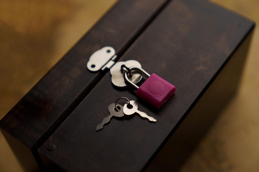 Square Pink Shape Metal Bag Lock, Clasp for Box, Pink Closure Luggage ...