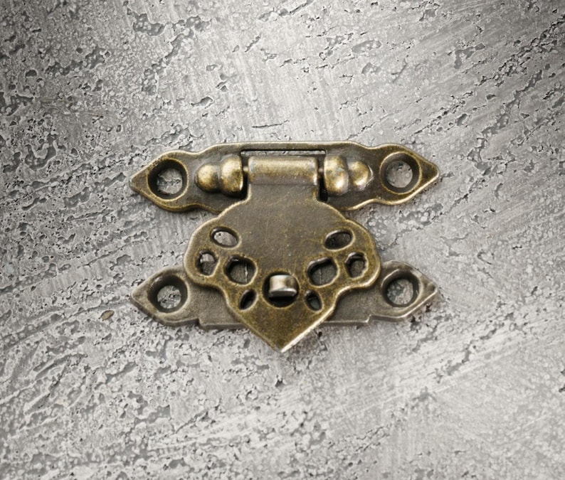 Miniature Brass Box Latch: Antique Furniture Restoration (37x25 Mm) 10 ...
