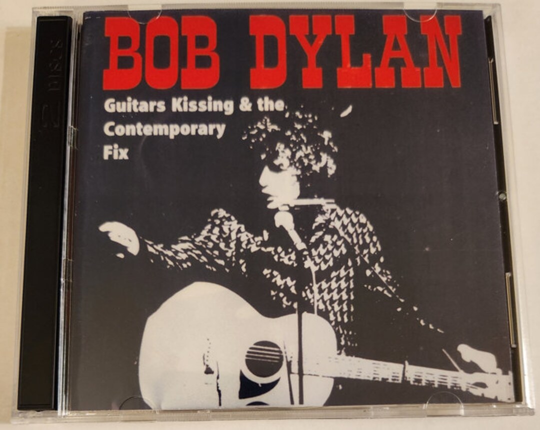 Bob Dylan: Guitar Kissing & the Contemporary Fix - Free Trade Hall, Manchester, England, May 17 ...